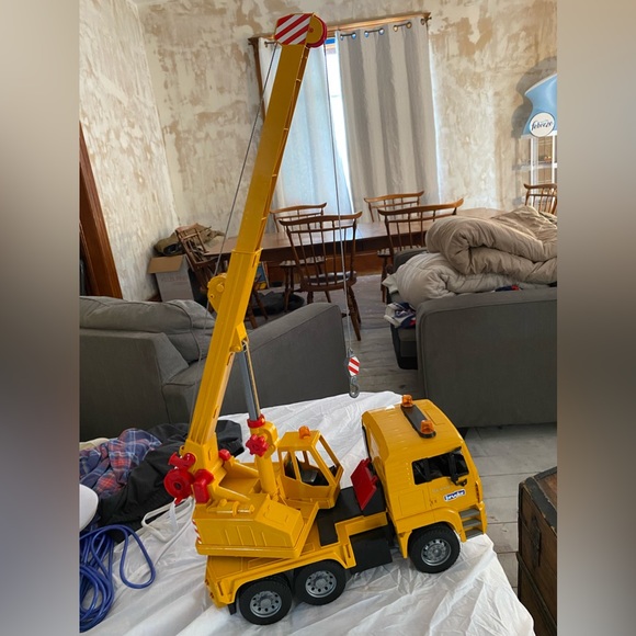 Bruder | Accents | Bruder Man Yellow Telecrane Tc 450 Truck Tga 4440 ...
